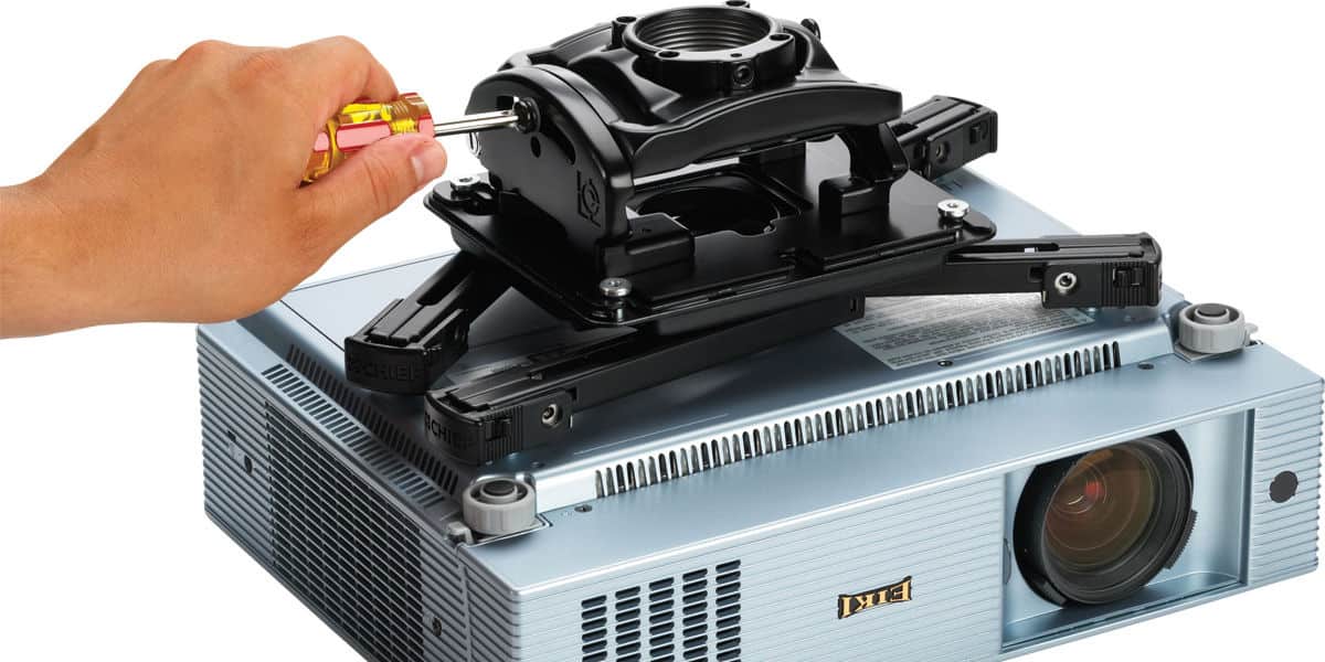 Chief RPMAU Noir | Supports vidéoprojecteurs sur EasyLounge