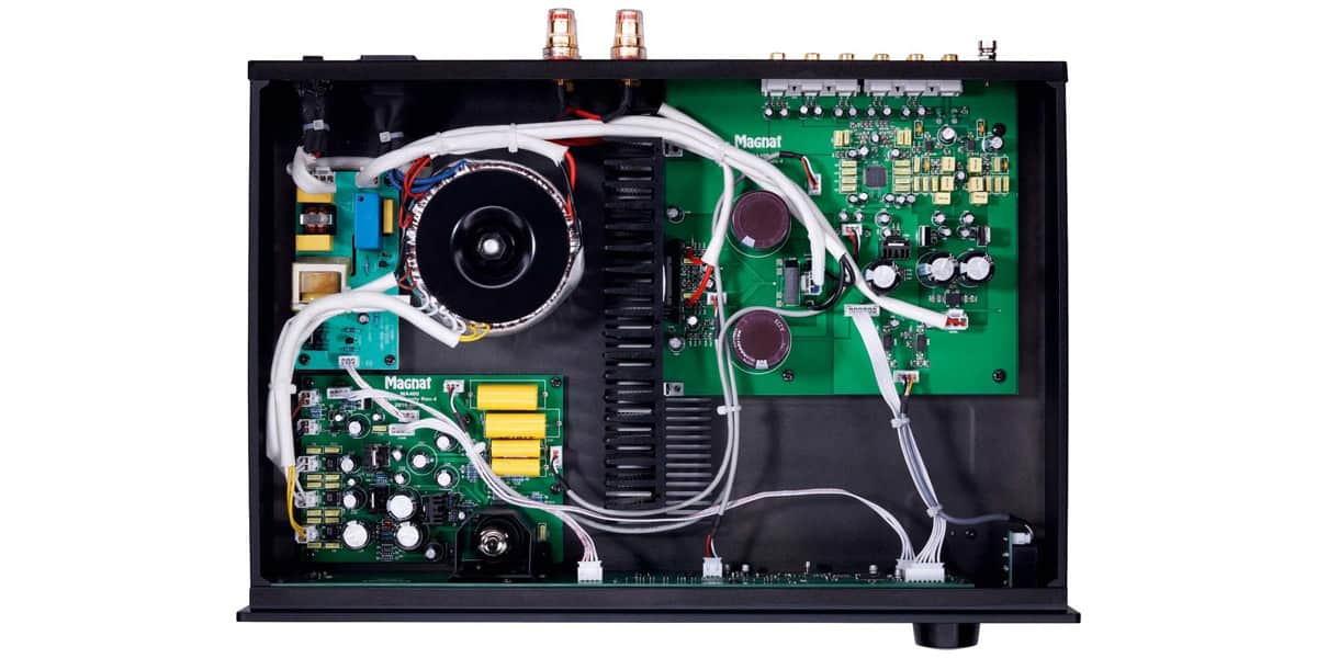 Magnat MA-400 | Amplis Hi-Fi stéréo sur EasyLounge